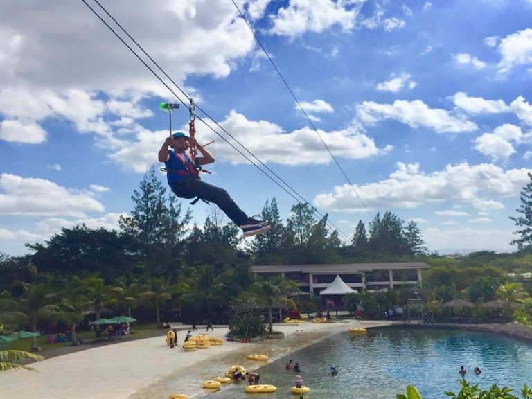 Jogja Bay, Waterpark Terbesar di Indonesia Ramai Saat Libur Lebaran ...