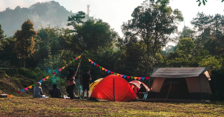 Nawang Jagat Tempat Camping Baru Jogja, Lokasi, Rute Harga Tiket Masuk ...